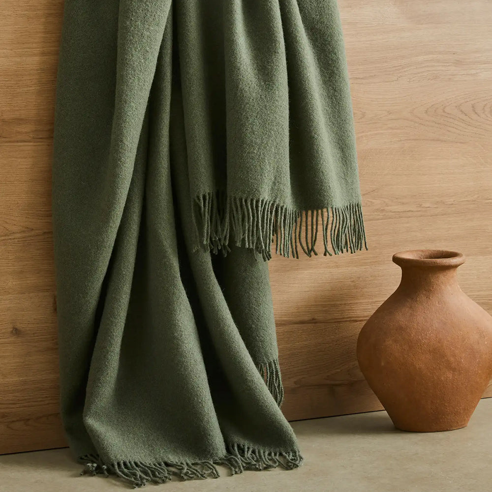 Juniper Green Woolen Throw Rug – Rachel Elizabeth Interiors & Textiles