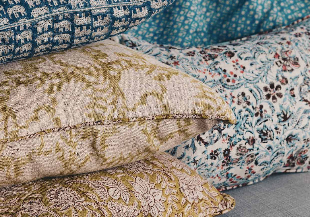 Hastin Linen Cushion in Blue – Rachel Elizabeth Interiors & Textiles